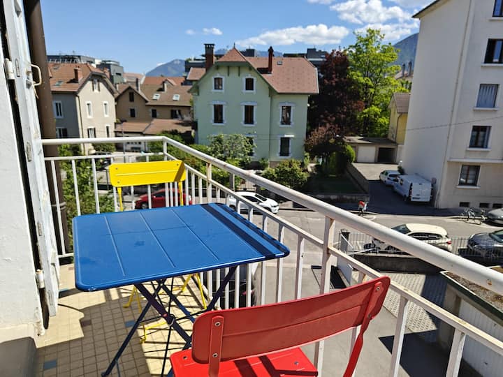 Notre Cocon Rétro · Balcon · Parking Privé - Annecy