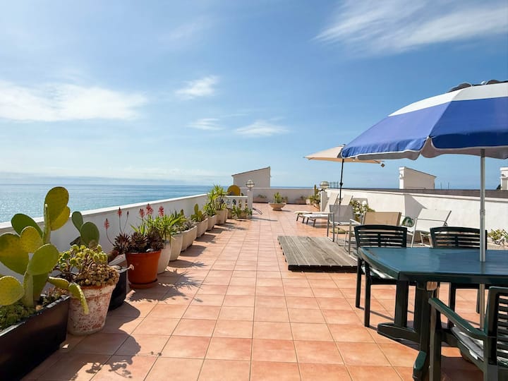 Terraza Y Más Terraza En El Corazón De Las Fuentes - Alcossebre