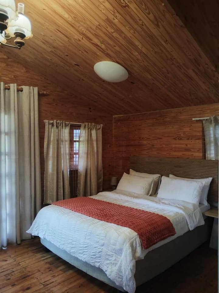 Wood Chalet - Krugersdorp