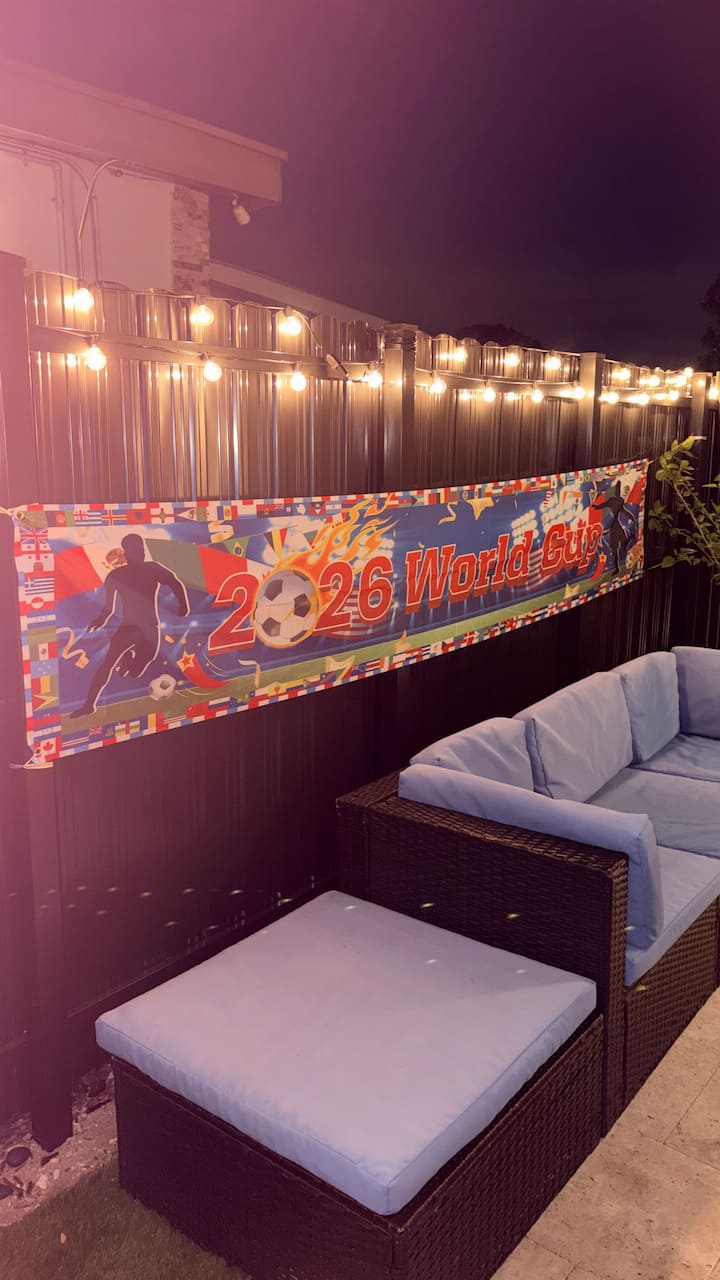 Cozy Retreat 5 Min From Hard Rock Stadium - Miami Gardens, FL