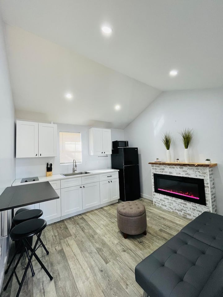 Near Airport -Queen Bed Tiny House - Charlotte Douglas Airport (CLT)