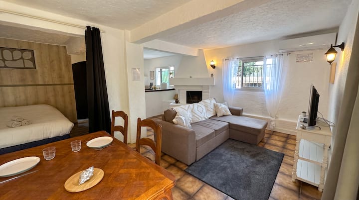 Cosy, Climatisé, Parking Privé, Mer à 5 Min - Fréjus