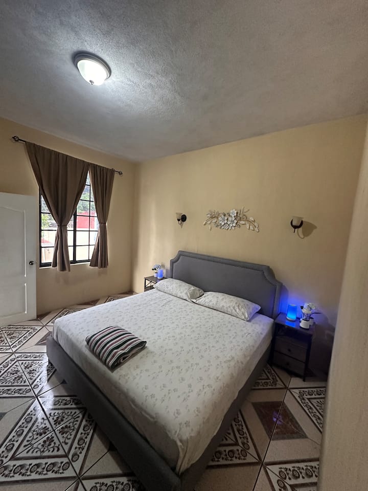 Nido De "A" Mor - Suchitepéquez