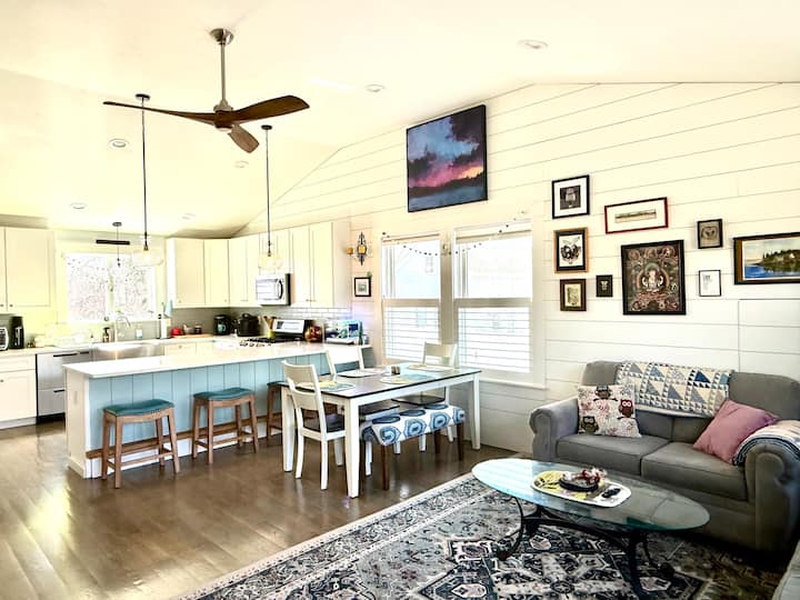 Cozy Family Home Near Wells Beaches - Wells, ME