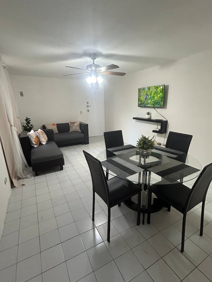 Apartamento Familiar En El Centro De Cancún - Cancún