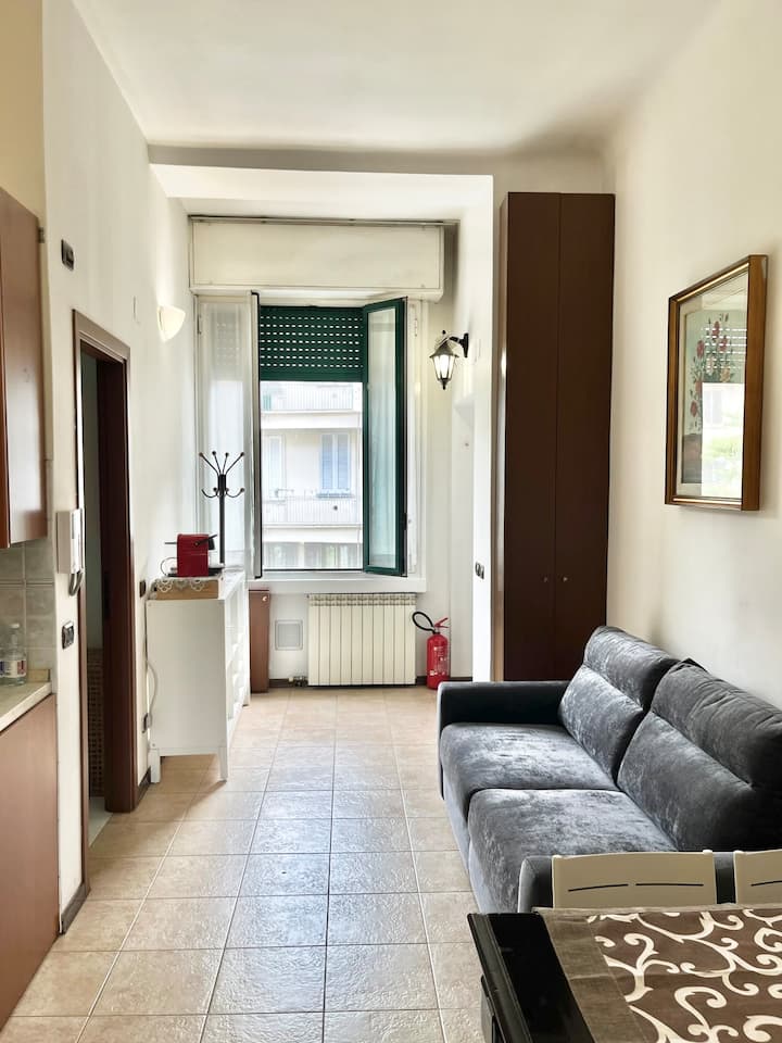 Spacious And Bright Apartment Near Navigli - Milán
