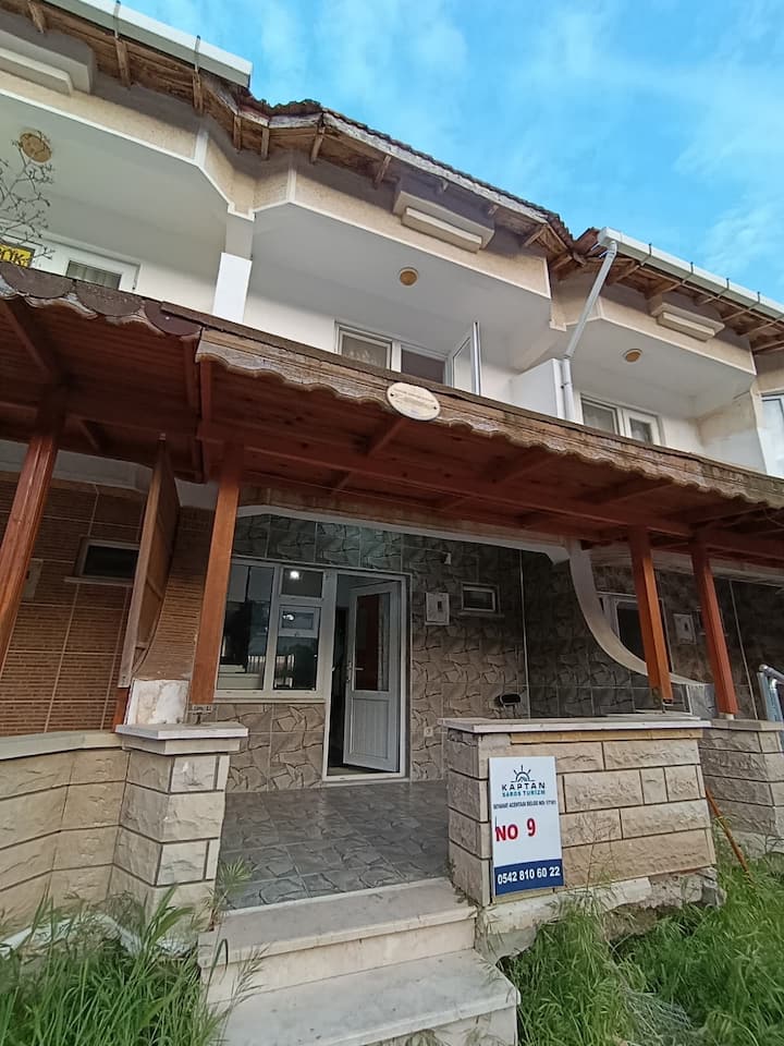 No:09 Kaptan Saros Turizm - Edirne