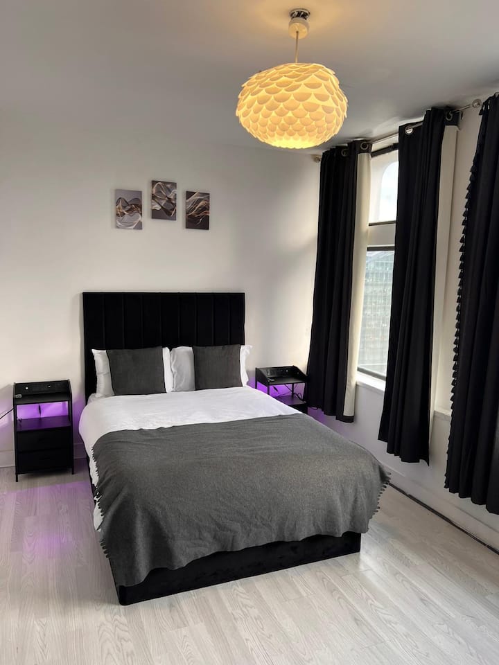 City Centre 2-bed Flat | Prime Location - Manchester