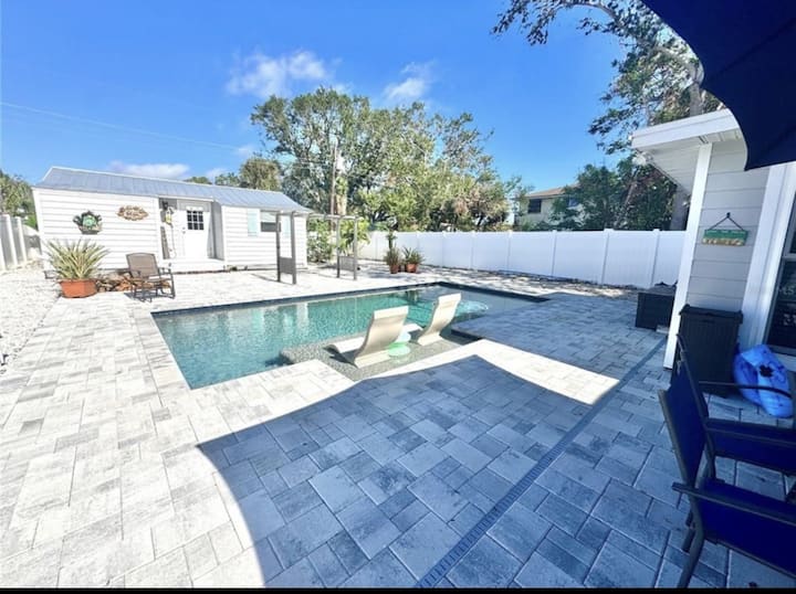Edgewood Historic Cottage Near Venice Downtown - Venice, FL
