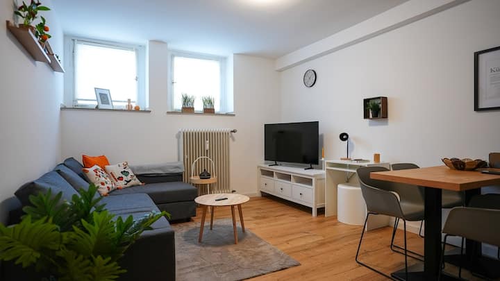 Stilvolle Studio Mit Wohlfühlatmosphäre In Toplage - Colonia
