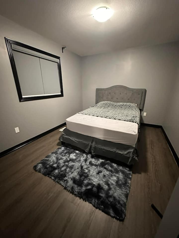 Honeys Crib Guest Room - Crystal Beach