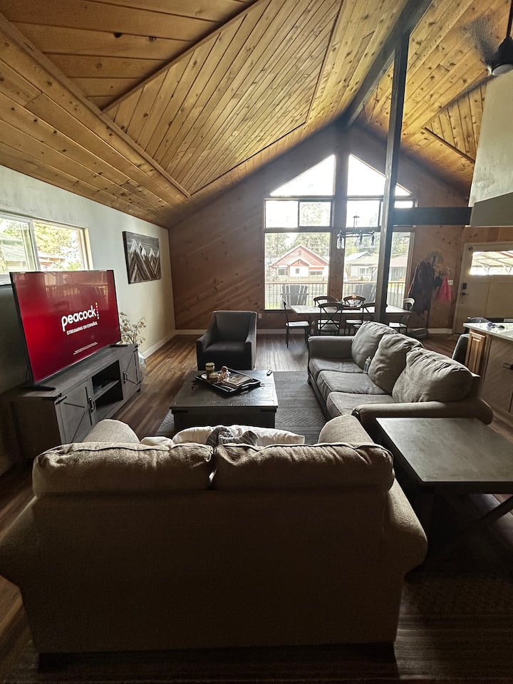 Pine Way Chalet - Chester, CA