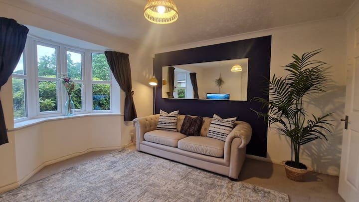 1 Bed Flat Near Reading Hospital/stud/contractor - Oxfordshire