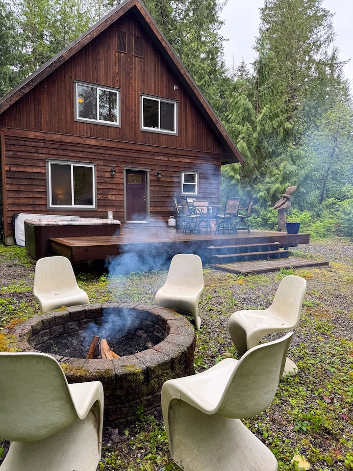 Mt Baker Cabin | Hot Tub, Ev Charger & Dogs - ベーカー山, WA