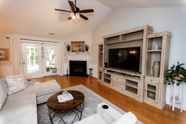 The Village Retreat - New Bern, NC