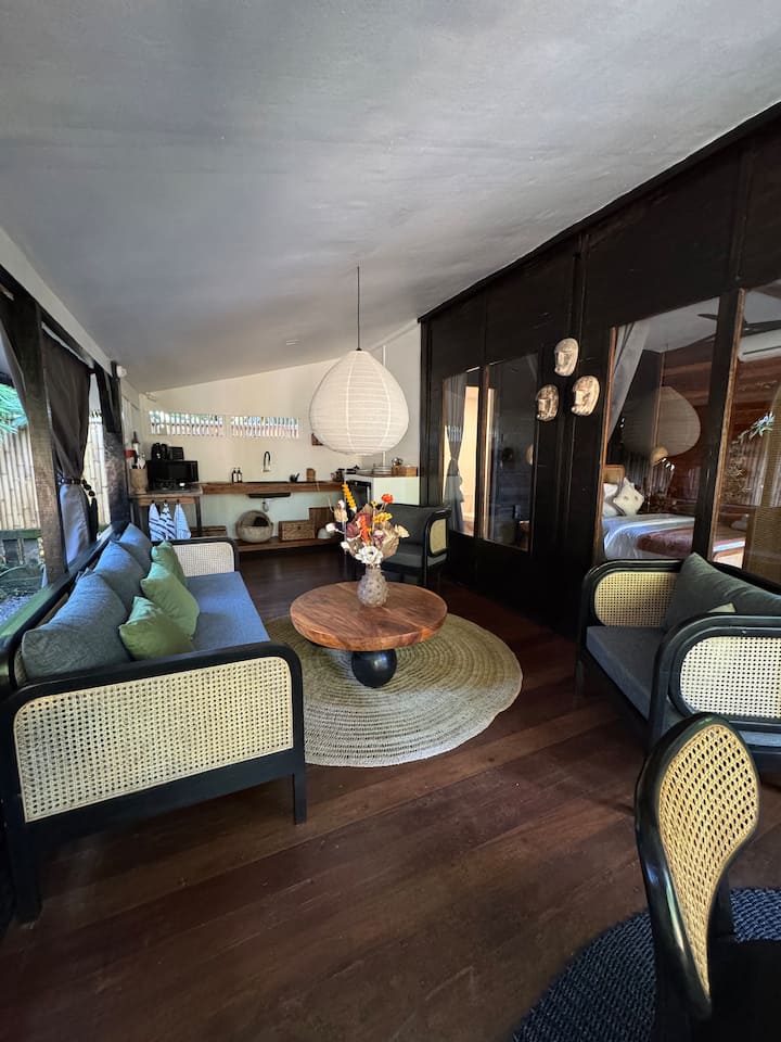 Elegant Black Joglo - 2 Bdr - Private Pool - Ubud - Bali