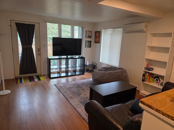 Little Suite Sounds - Shoreline, WA