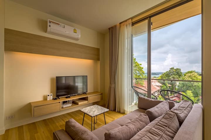 Grand Corner 4th Flr-seaview Room @Rocco Condo - Ao Nang