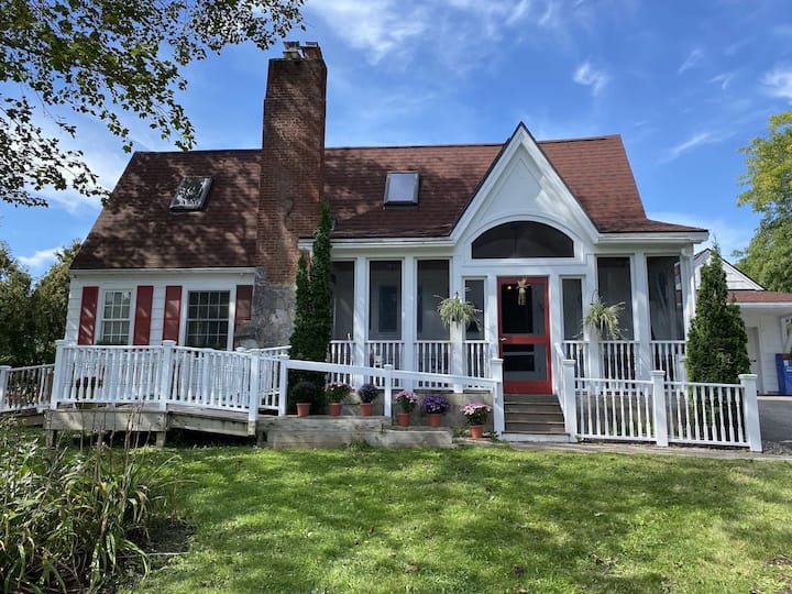 New England Chalet – Champlain Valley - Middlebury, VT
