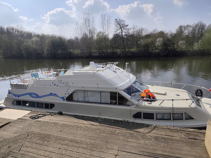 Péniche - Le Mans