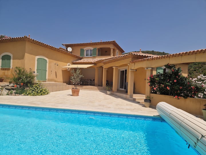 Joli Studio Dans Villa Avec Accès Piscine - Ajaccio