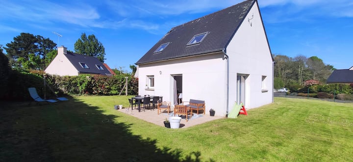 Maison Proche Plages, Quartier Calme Et Familial. - Lannion