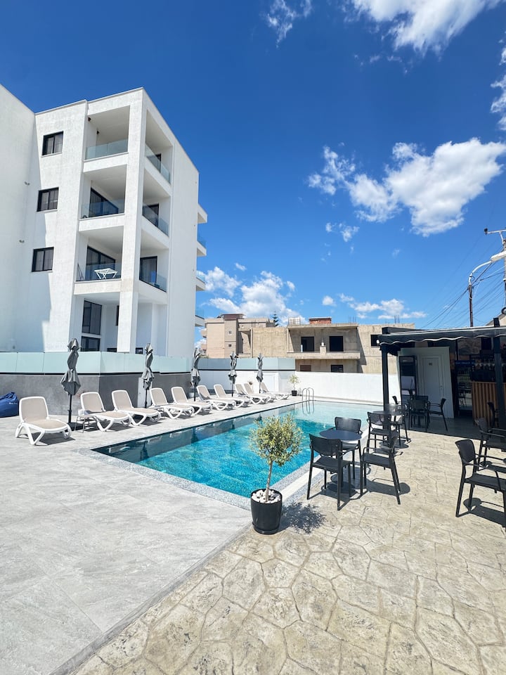 Alpha Blue Aura Duplex -Triple Room & Double Pool - Ksamil