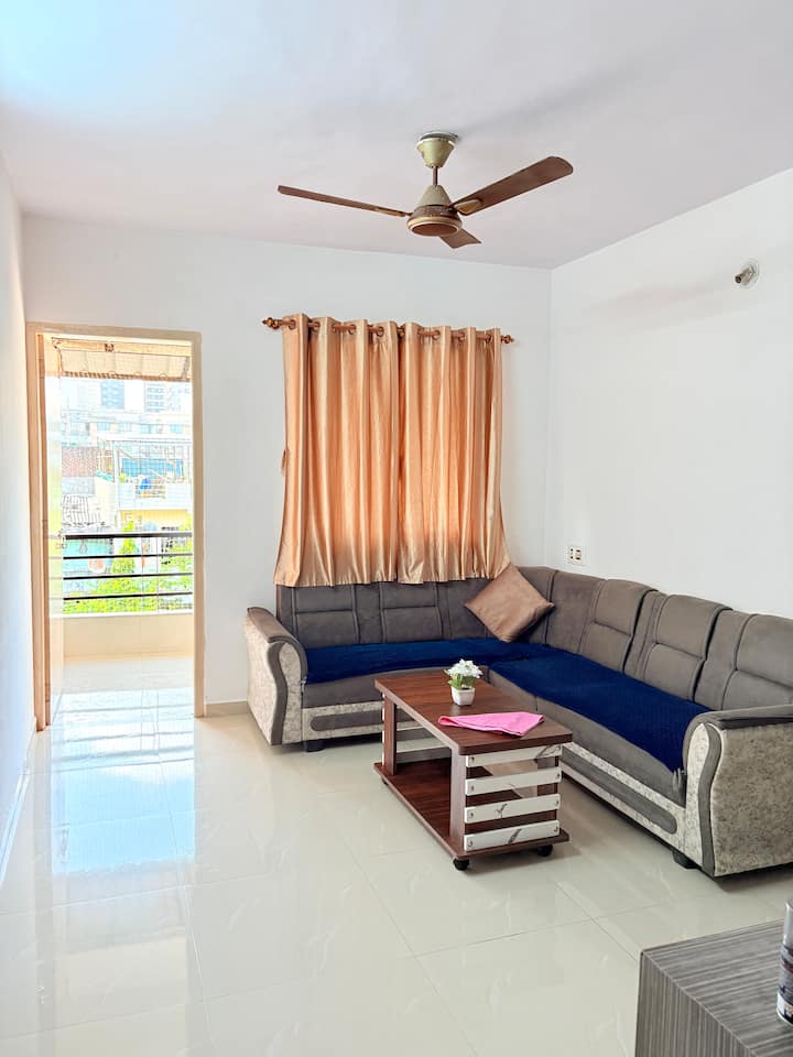 Spacious & Quiet 1bhk | Roadside Balcony - Surat
