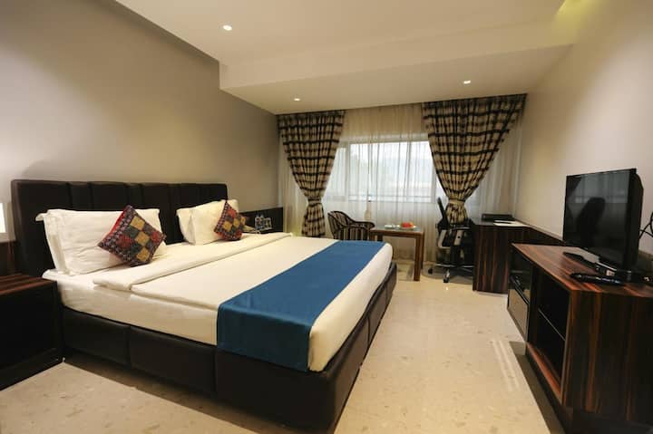 Deluxe Rooms@ Hotel Prince, Bhuj - Bhuj