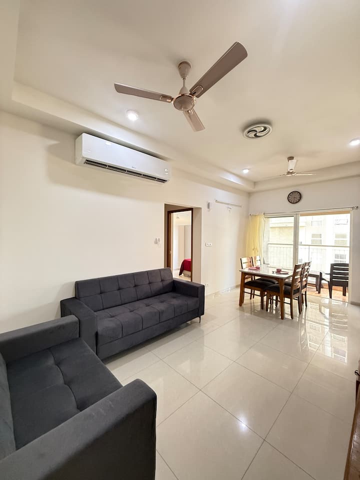 Elegant Pool-facing 2bhk In Gift City - Gandhinagar
