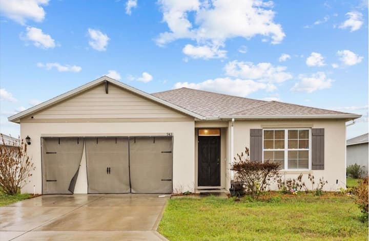 Vacation/travel Work Home For Family And Friends - Winter Haven