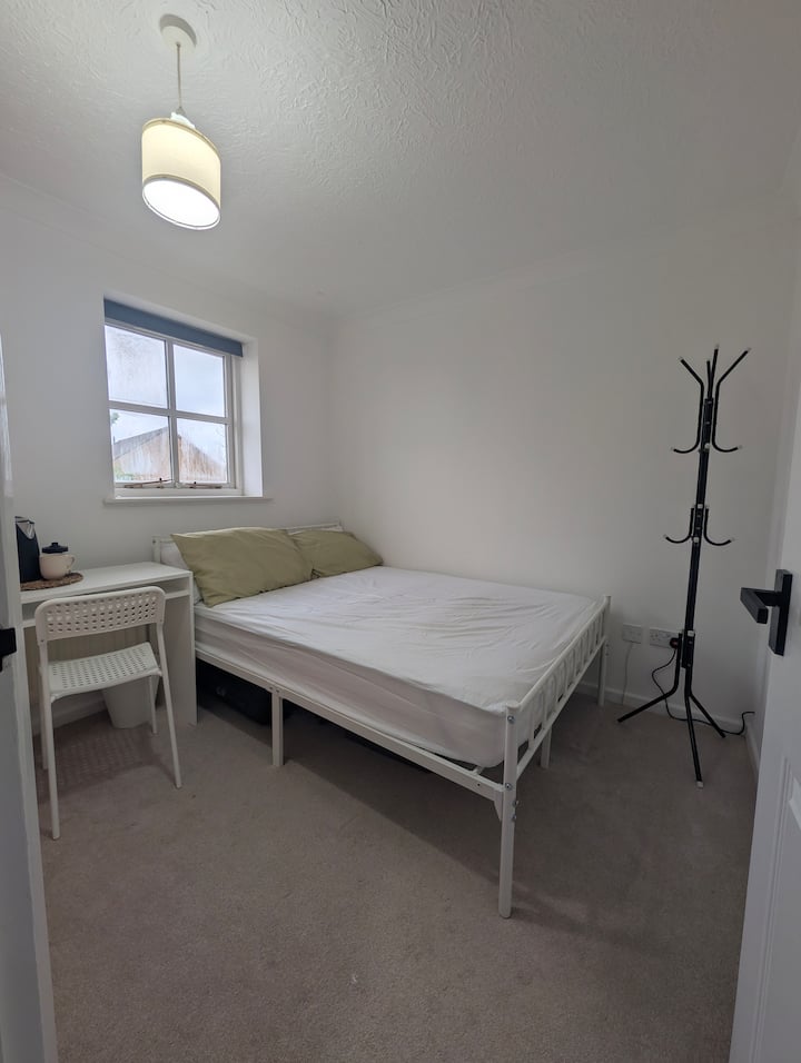A Room To Rest And Relax - Milton Keynes