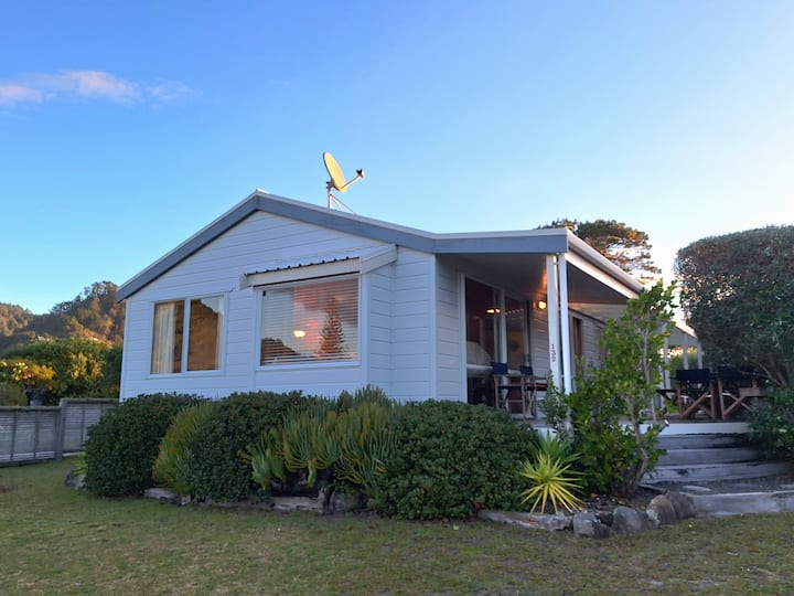 Coastal Lockwood On Golden Sands - Tairua