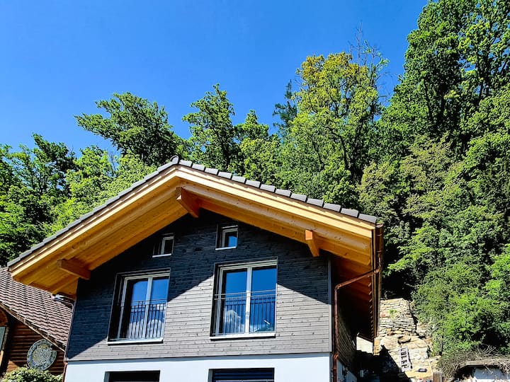 Hillside Loft, 2 Bedrooms, Max 5 Guests - Interlaken