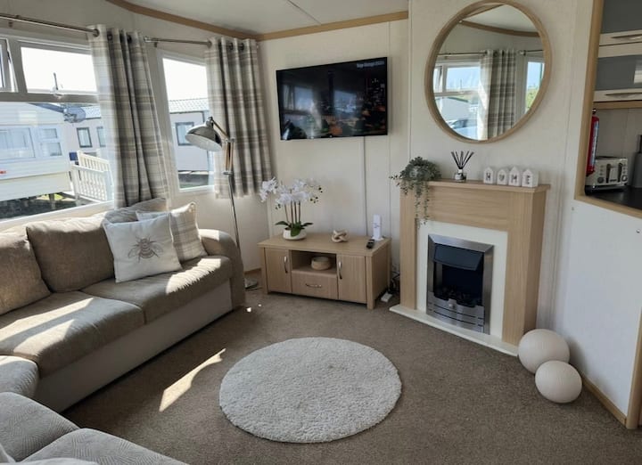 Marine Getaways Caravan Hire - 