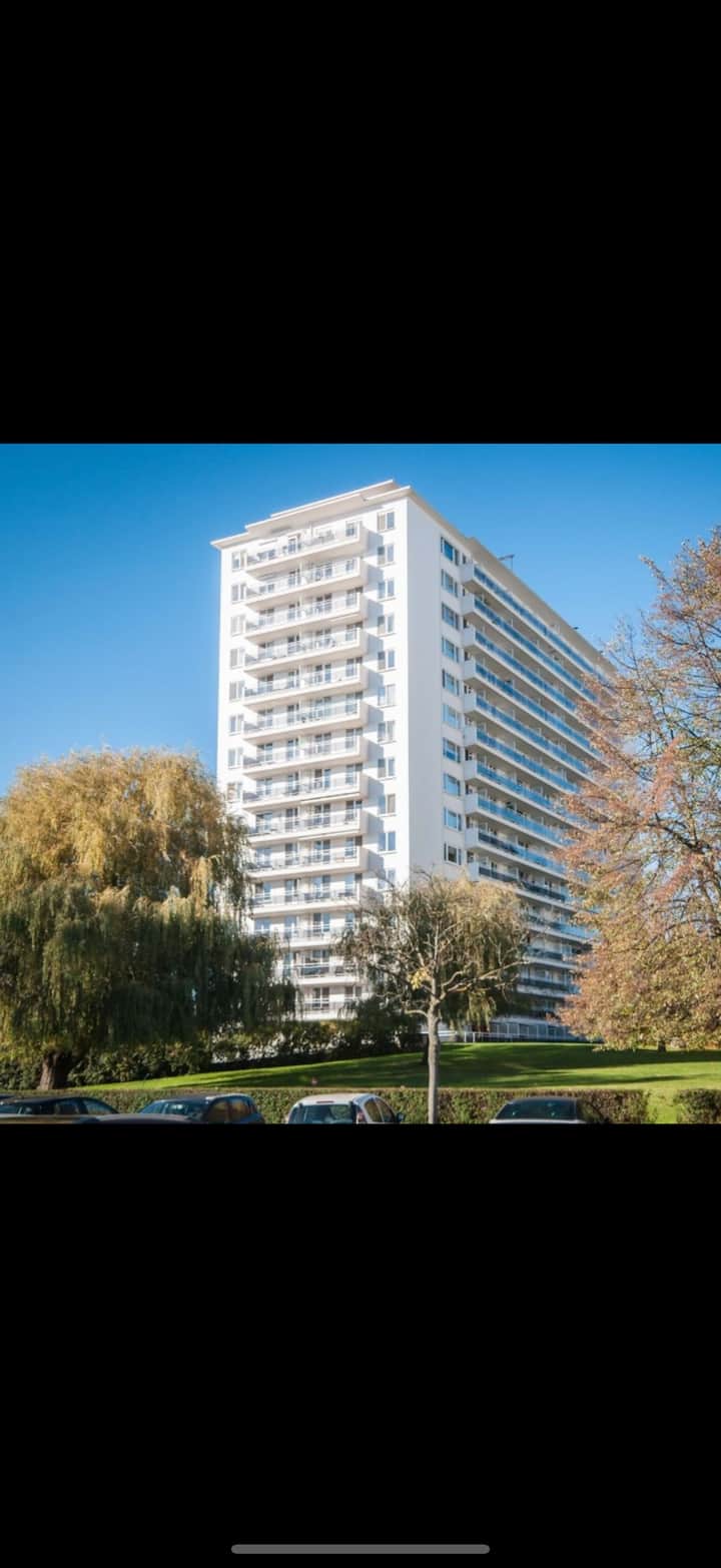 Stijlvol Appartement In Antwerpen - Edegem