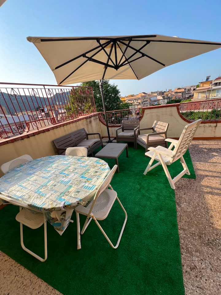 Lavinia House  Relax Nel Cuore Di Oliveri - Falcone