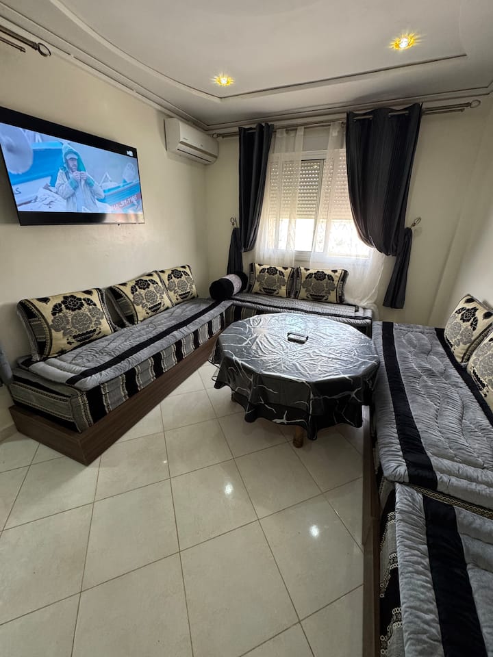 Appartement Avec 2 Chambres Et Salon - Oujda