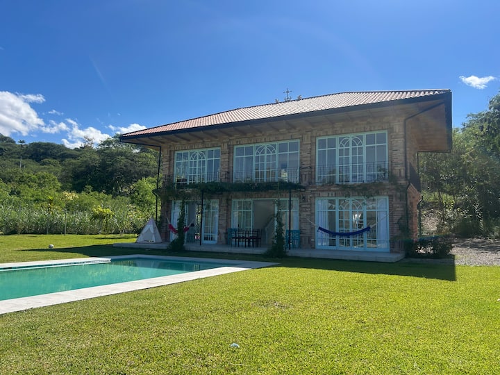 Hermosa Quinta En Yunguilla - Santa Isabel