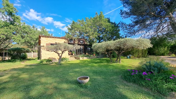 Maison Typique Provençale - Istres