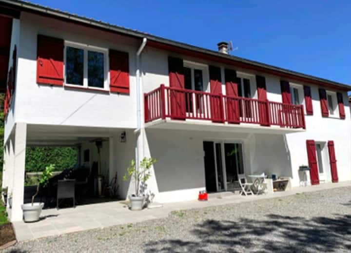 Appartement Spacieux, Extérieur Et Piscine - Saint-Pée-sur-Nivelle