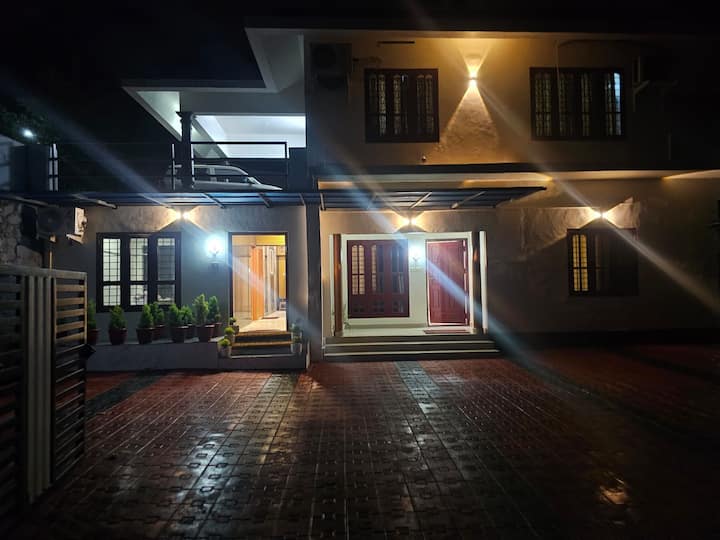 Richards Homestay - 2bhk - Thiruvalla