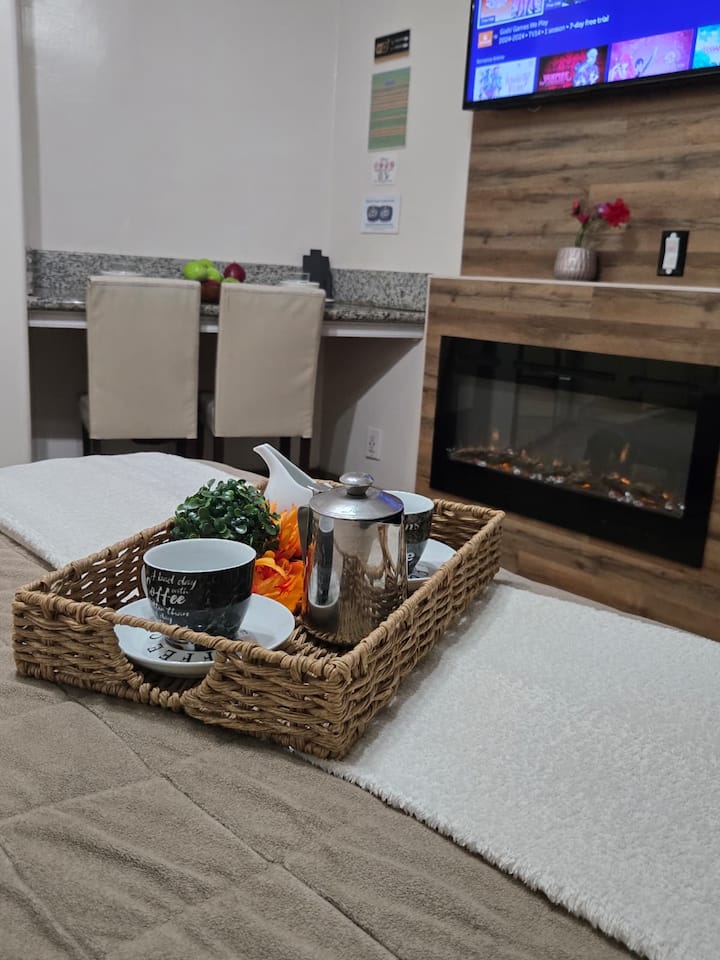 Sunset Pacific, Private Entrance, Kitchen/bathroom - Long Beach, CA