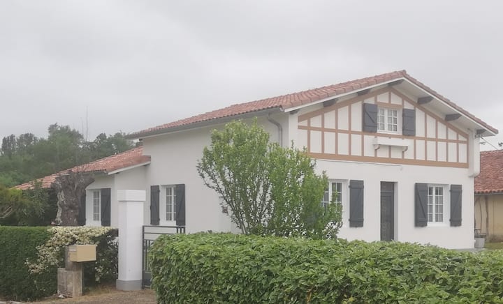 Charme Et Douceur D'une Maison De Campagne - Aire-sur-l'Adour