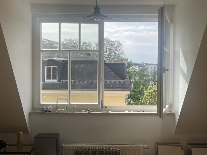 Sonnige Dachgeschosswohnung - Leipzig