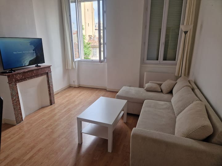 Jolie Appartement Proche De La Place Castellane - Marseille