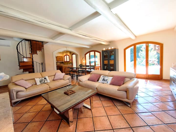 Villa Lou-lou, 8p-bastide Provençale-clim-piscine - Carnoux-en-Provence
