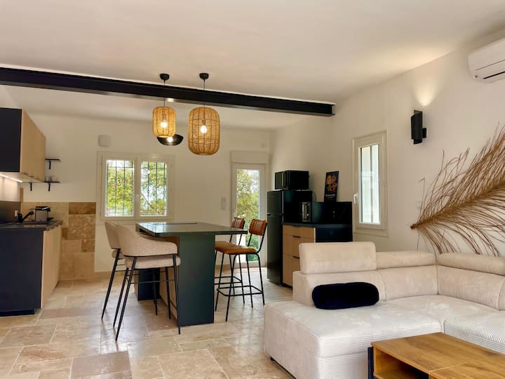 Maison Rez-de-chaussée Avec Extérieur - Roquebrune-sur-Argens