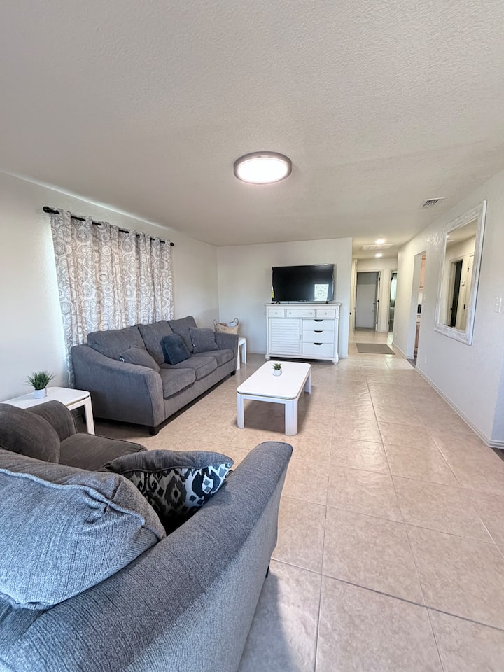 Permian Basin Retreat (6 Beds) - Hobbs, NM