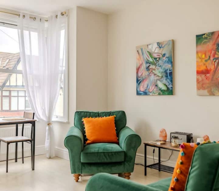 Modern Living In The Heart Of Leigh-on-sea - Southend-on-Sea